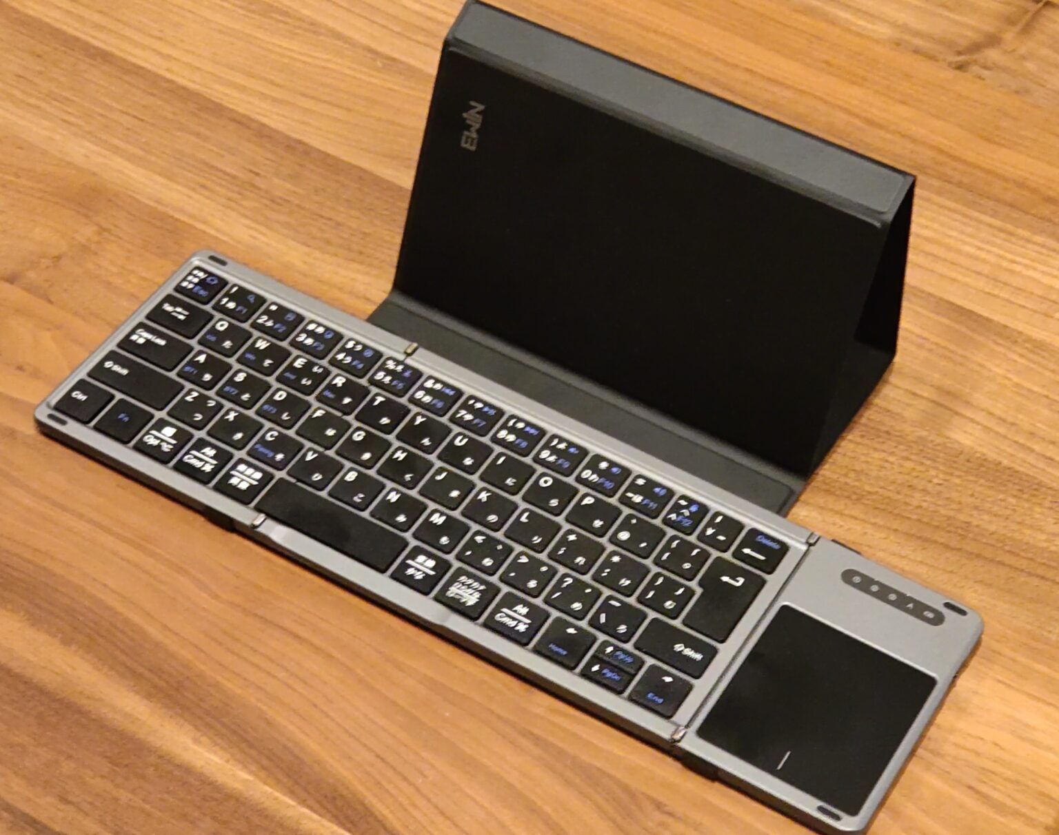 Effortless Typing on Your Smartphone! “EWiN Foldable Keyboard” Purchase ...